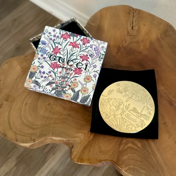 Gucci Beauty | Accessories | Gucci Beauty New With Box Gold Floral ...